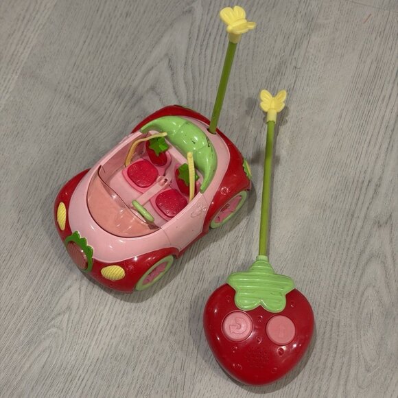 Hasbro | Toys | Vintage 209 Hasbro Strawberry Shortcake Berry Cruiser ...